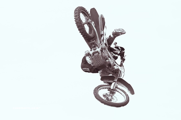 The JS7 Compound - Transmoto