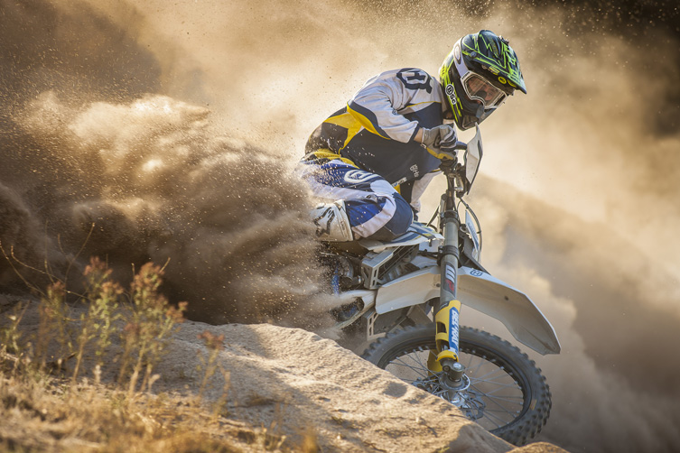 2014 Husqvarna Enduro Racing Team Video - Transmoto