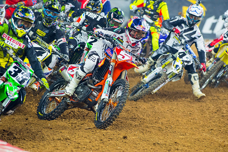 KTM: A Full House Of Titles! - Transmoto