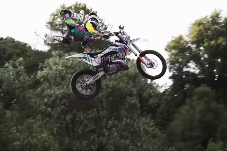 Erick Ruiz 2015 FMX Video - Transmoto