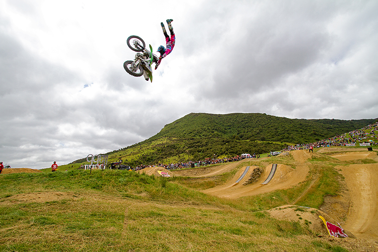 Internationals sweep 2016 NZ Farm Jam - Transmoto