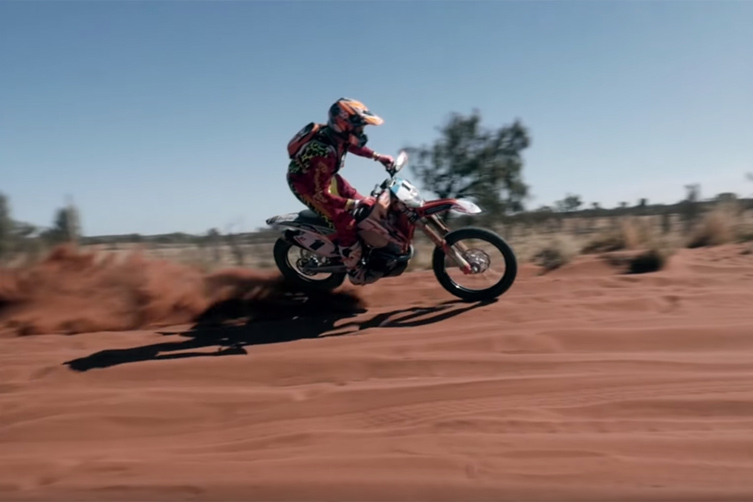 Aussie Racer: Finke Desert Race - Part 4 - Transmoto