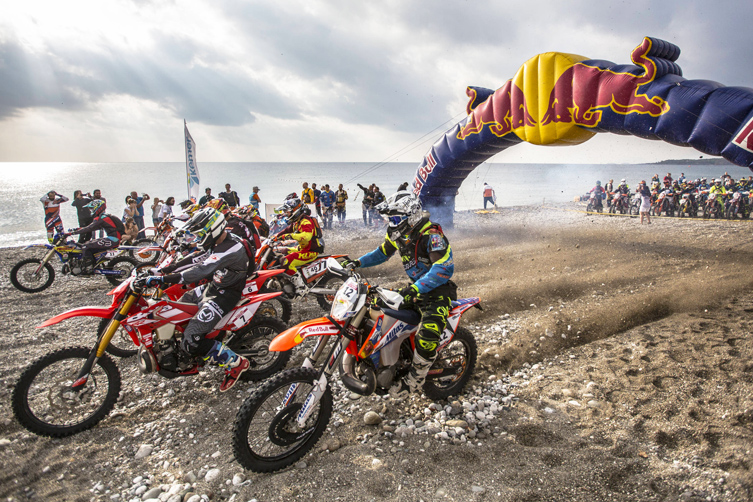 Highlights: 2016 Red Bull Sea To Sky - Transmoto