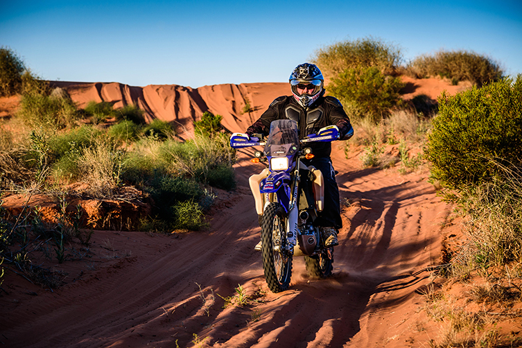 Yamaha debuts WR250R/X Rally - Transmoto