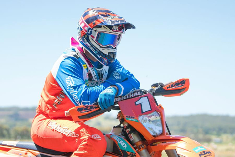 Daniel Milner Signs with Scott Goggles - Transmoto