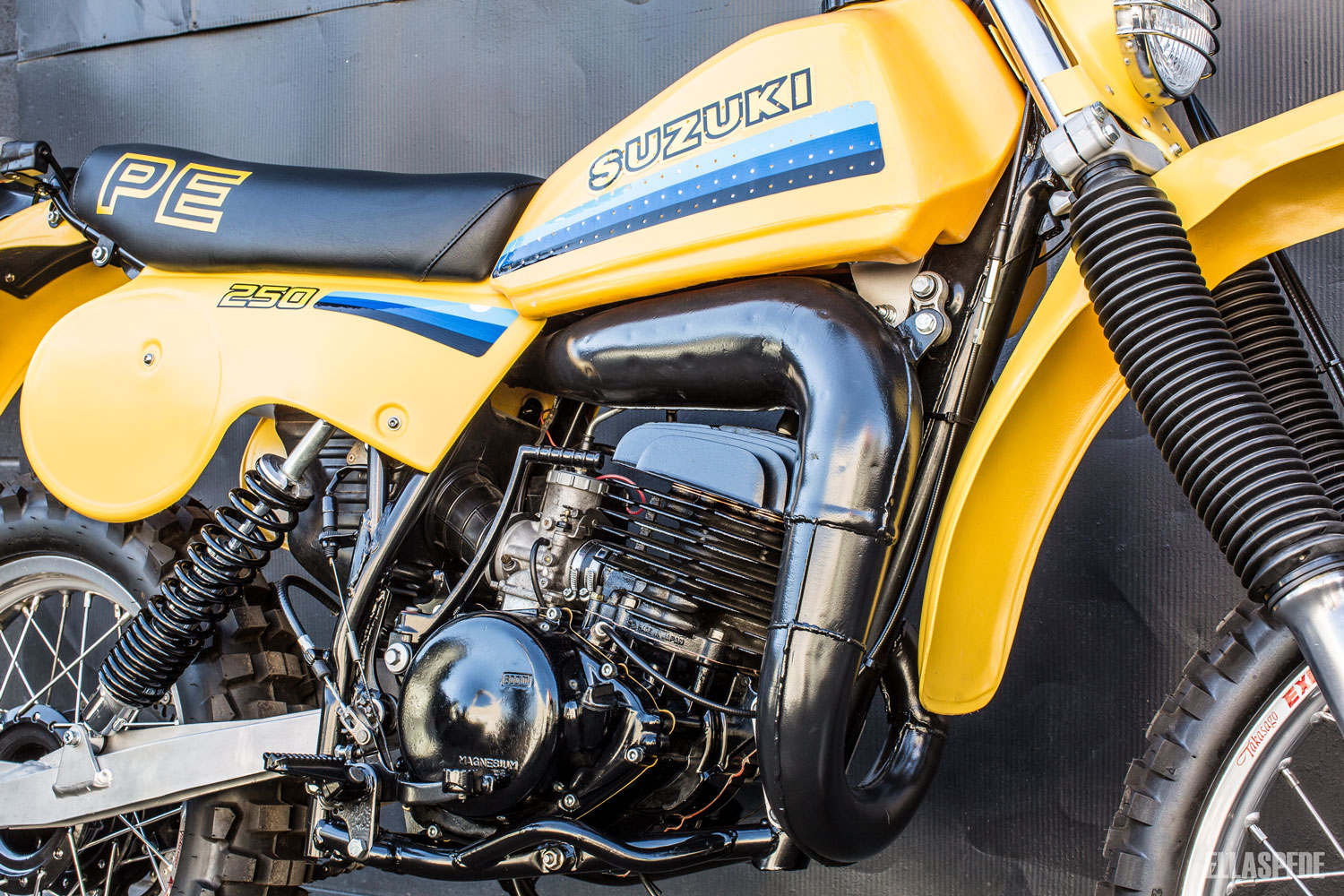 Reborn: Ellaspede’s Suzuki PE250 - Transmoto