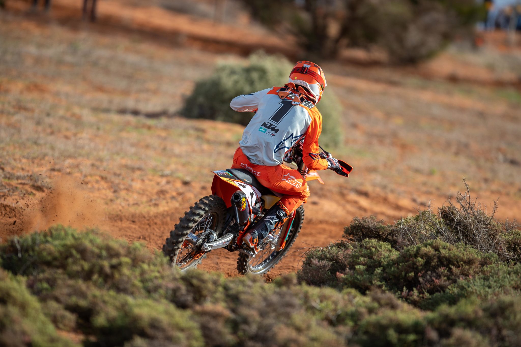 KTM BIDS FAREWELL TO DANIEL MILNER - Transmoto