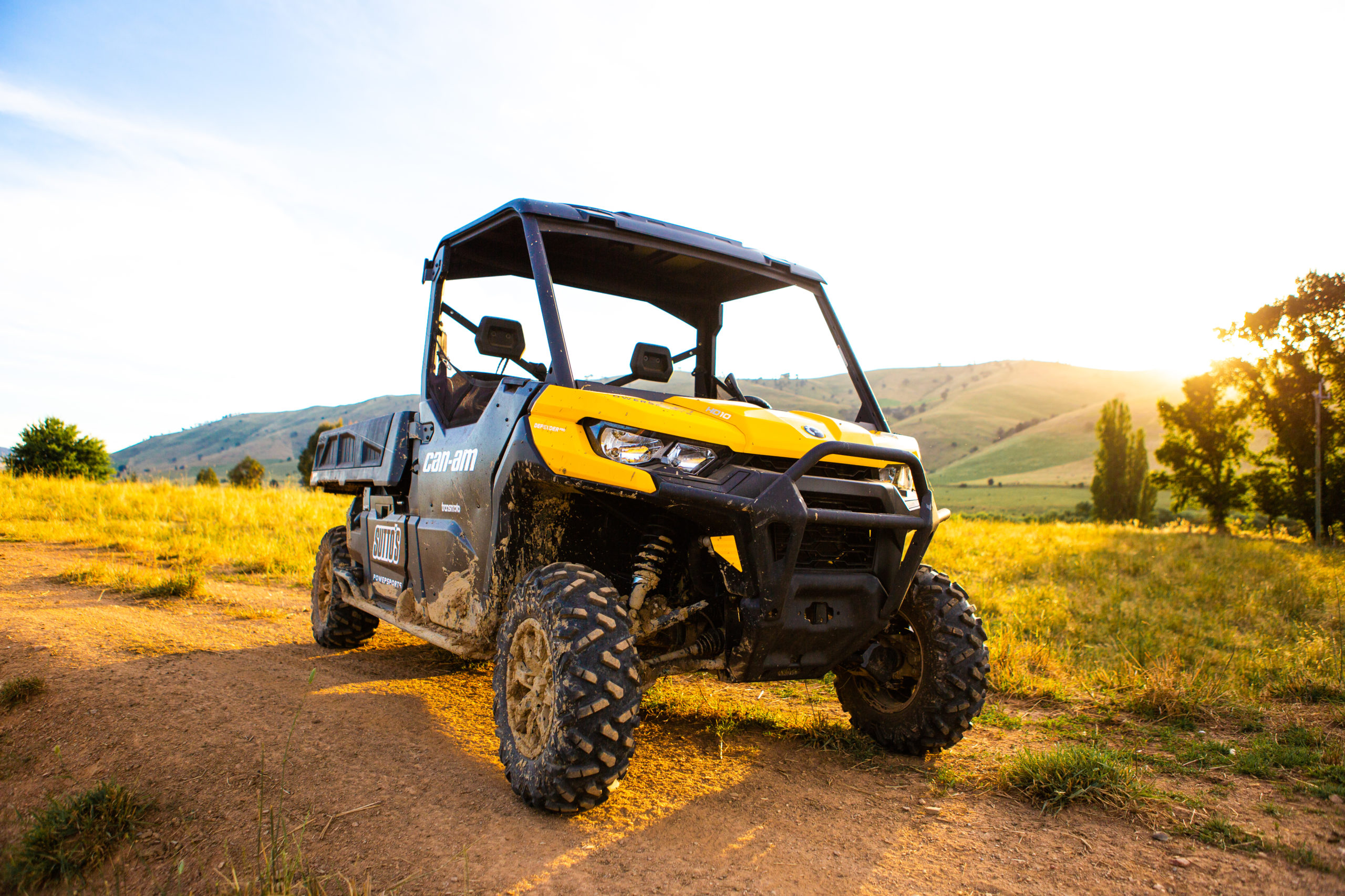 Tested: Can-Am Defender Pro HD-10 Pick-up - Transmoto