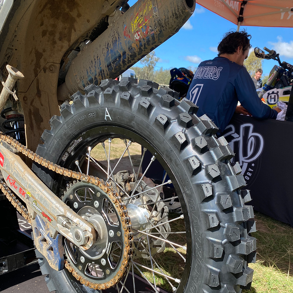 PRODUCT SPOTLIGHT: MAXXIS MX-IH 18-INCH REAR - Transmoto