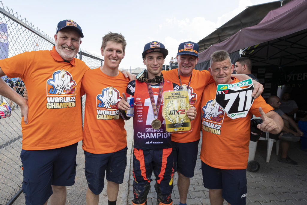 TOM VIALLE BECOMES TWO-TIME MX2 WORLD CHAMP - Transmoto