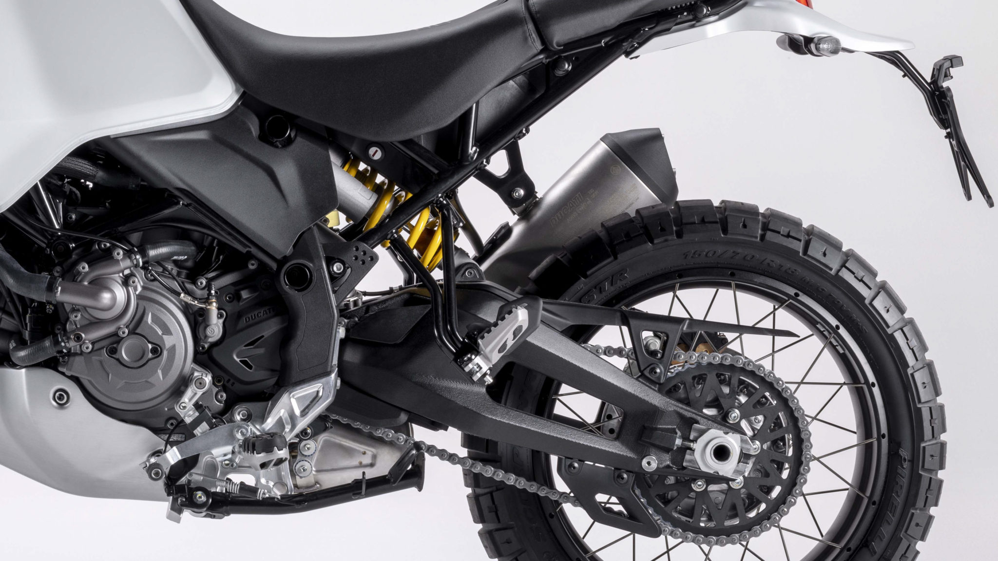 TESTASTRETTA: THE BEATING HEART OF THE DESERTX & MTS V2 - Transmoto