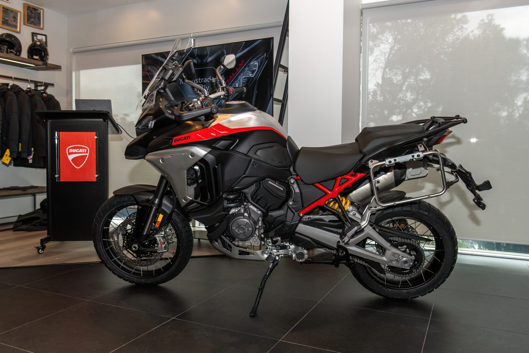 DUCATI MULTI V4 RALLY: INSIDE THE UPGRADES - Transmoto