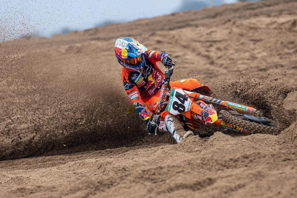 VIDEO: THE HERLINGS JOURNEY - Transmoto