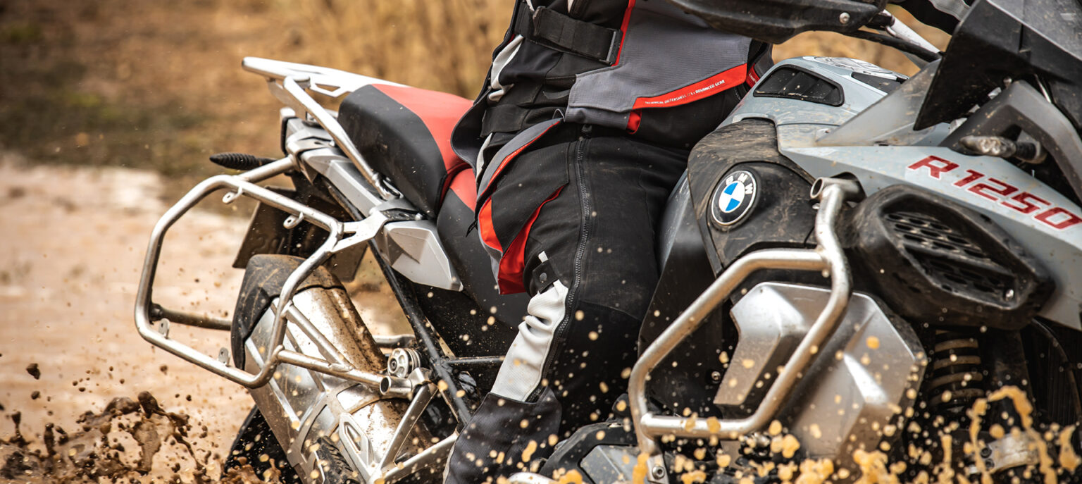PRODUCT SPOTLIGHT: IXON RAGNAR ADVENTURE GEAR - Transmoto