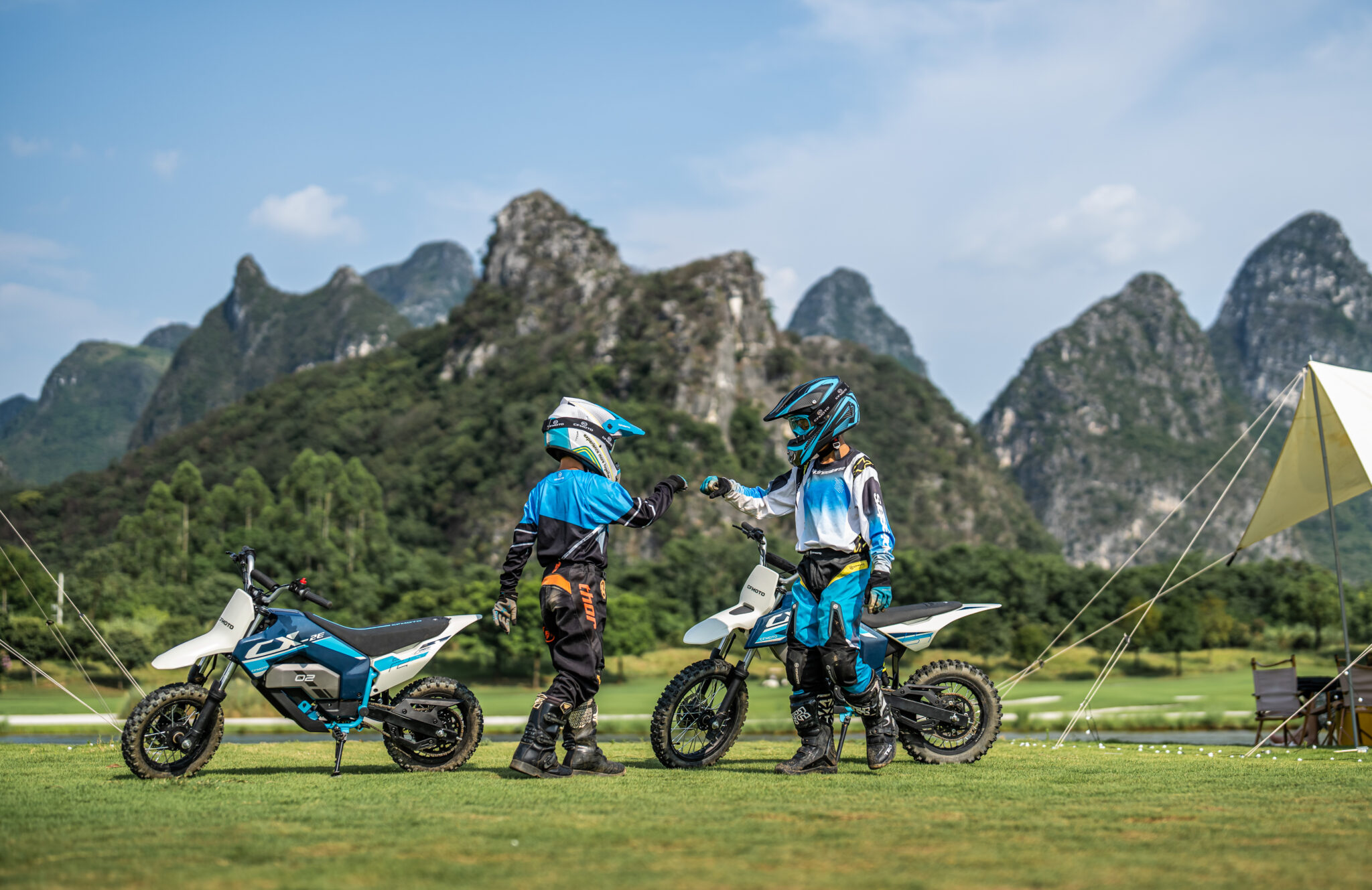 FIRST LOOK: CFMOTO ELECTRIC FUN BIKES - Transmoto