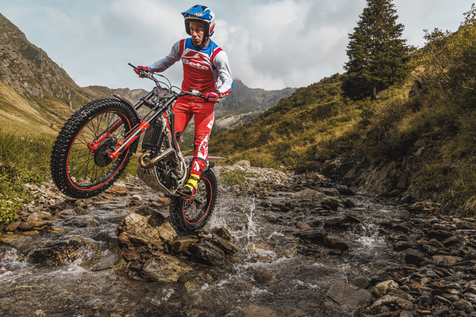 FIRST LOOK: 2024 BETA EVO TRIAL MODELS - Transmoto