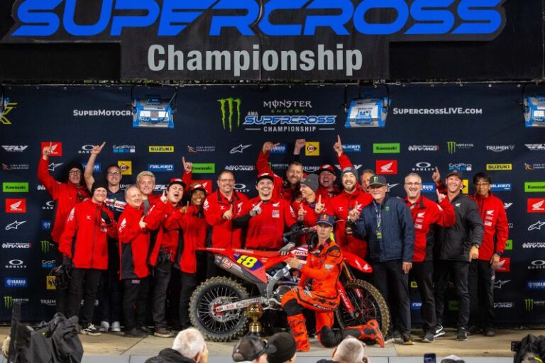 HOW TO: WATCH THE AMA SUPERCROSS CHAMPIONSHIP - Transmoto