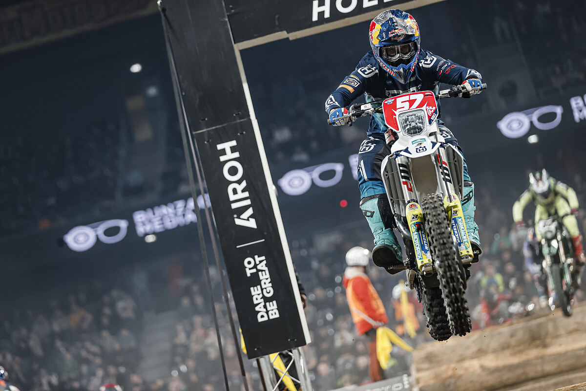 VIDEO | BILLY BOLT WINS SUPERENDURO RD 4 - Transmoto