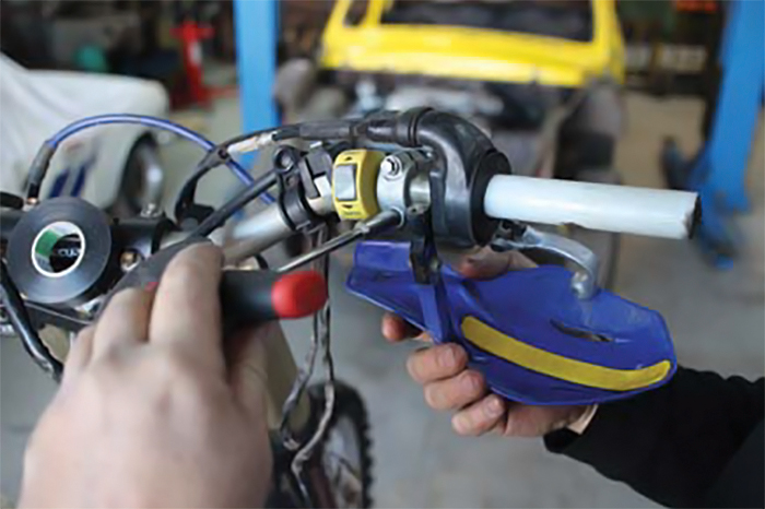 HOW-TO: HANDLEBAR CONTROLS SET-UP - Transmoto