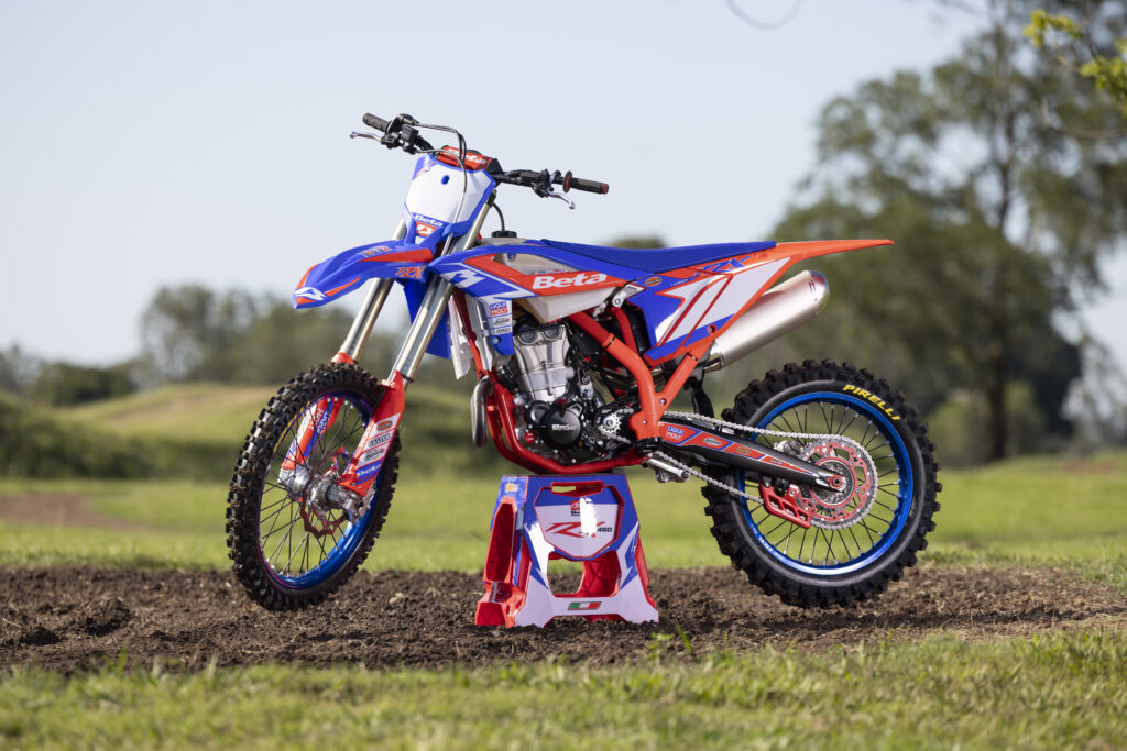 BETA’S RX450: MX THOROUGHBRED! - Transmoto