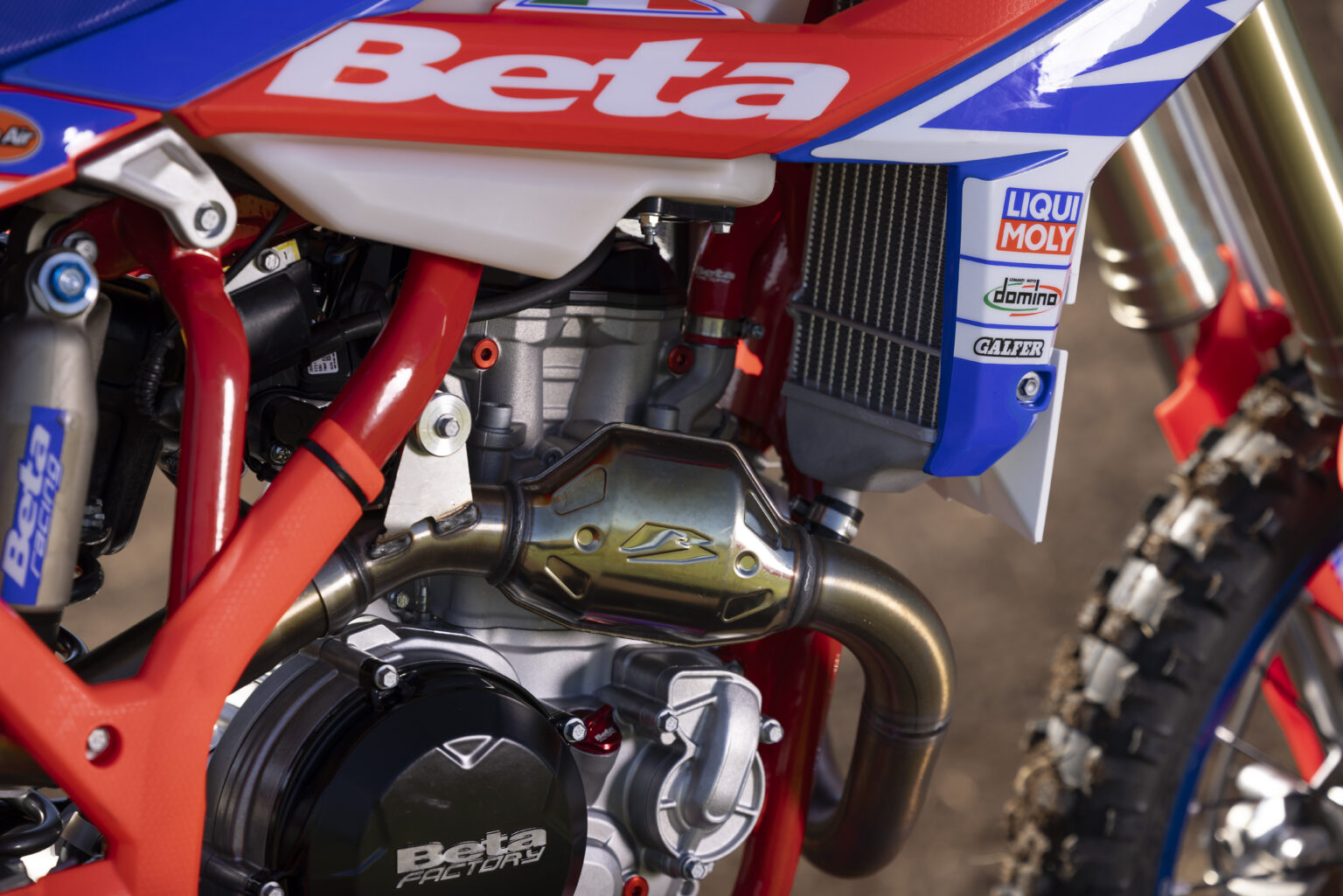 BETA’S RX450: MX THOROUGHBRED! - Transmoto