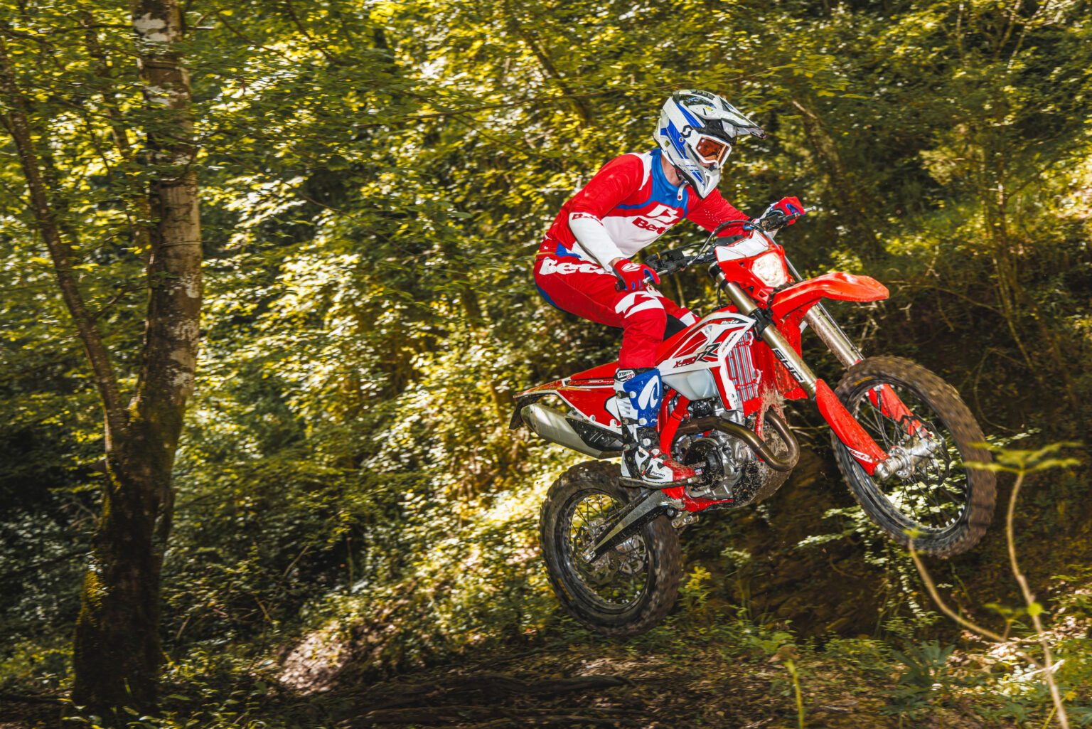 FIRST LOOK: 2025 BETA RR X-PRO RANGE - Transmoto