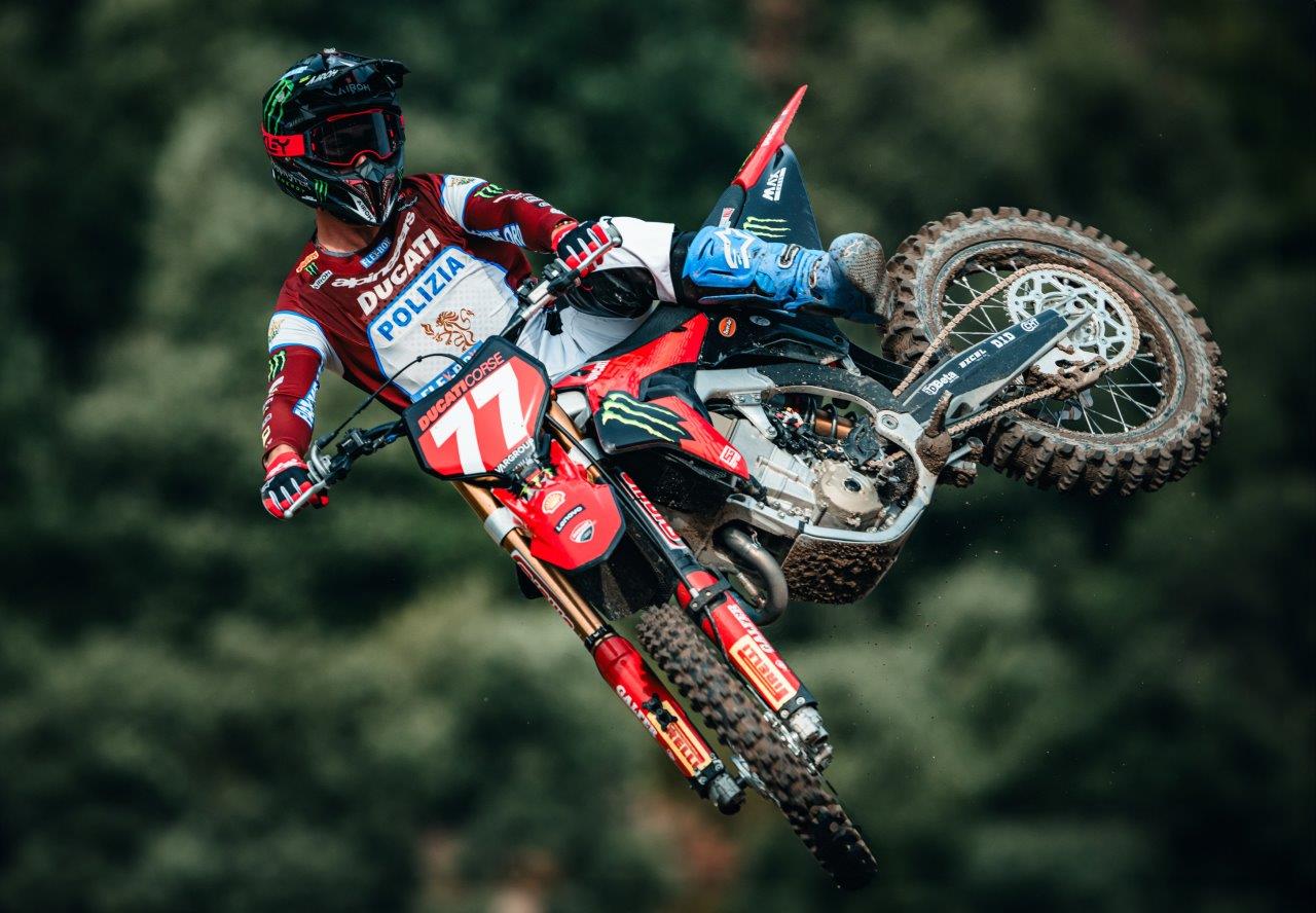 DUCATI’S 450 MX BIKE WINS ITALIAN MX TITLE - Transmoto