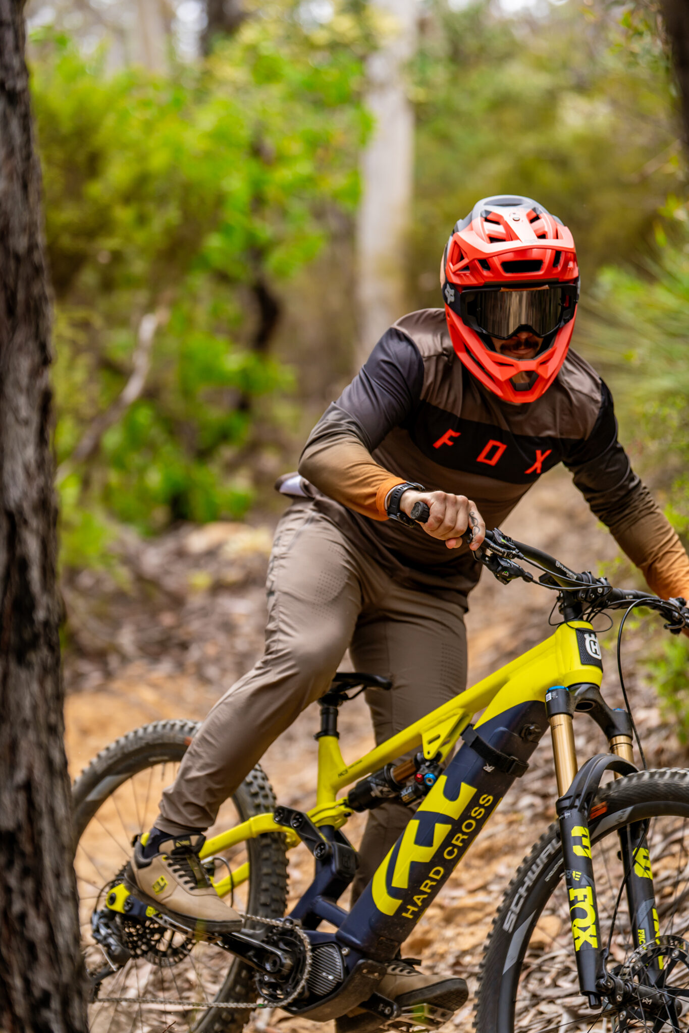 eBike Review: Husqvarna Hard Cross HC5 - Transmoto