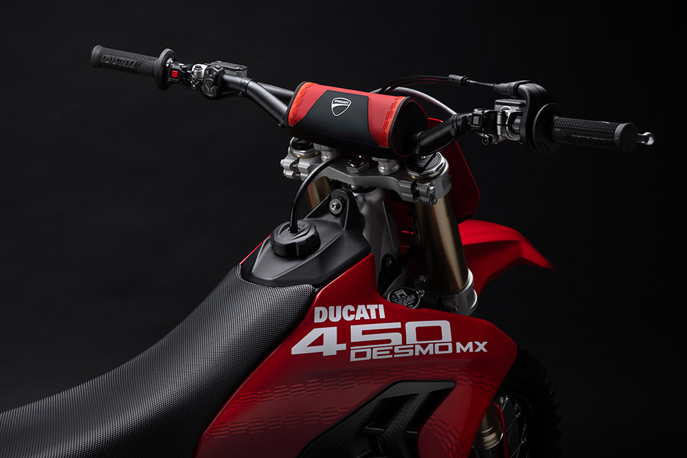 DUCATI’S 450CC PRODUCTION MXER…IN DETAIL! - Transmoto