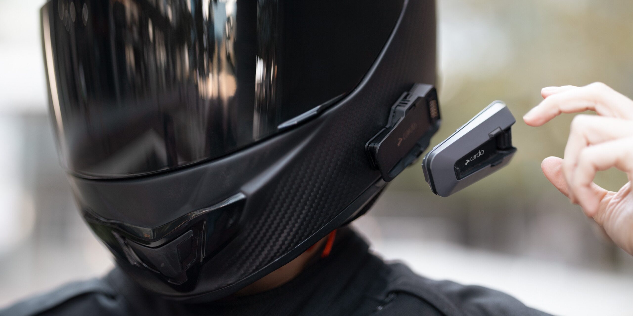 PRODUCT SPOTLIGHT: CARDO PACKTALK EDGE - Transmoto