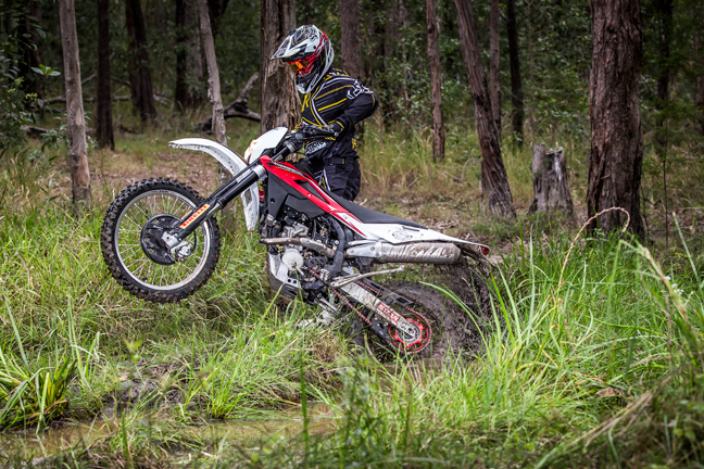 T-Ride - 2012 Husqvarna TE310 Part 2 - Transmoto