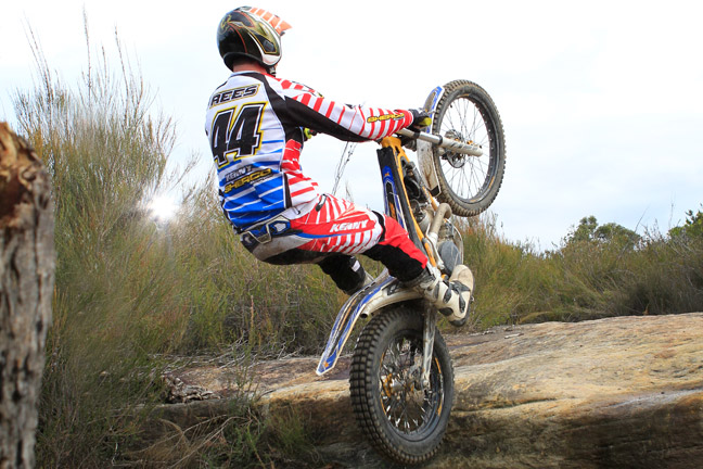 Transmoto Exclusive - How To Climb Rock Ledges with Sherco's Dylan Rees ...