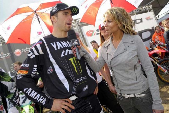 Lisa Leyland - Transmoto