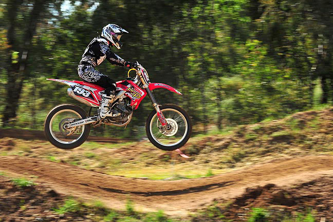 A day at the Women's Motocross Championship - Transmoto