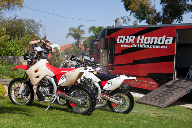 GHR Honda ready for the Safari - Transmoto